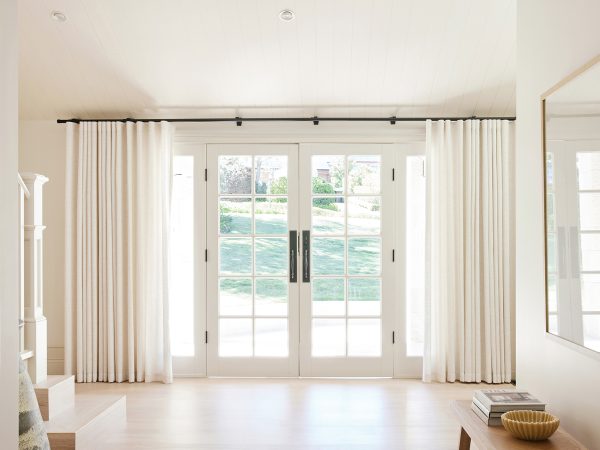 DECO 4S - Corinthian Doors